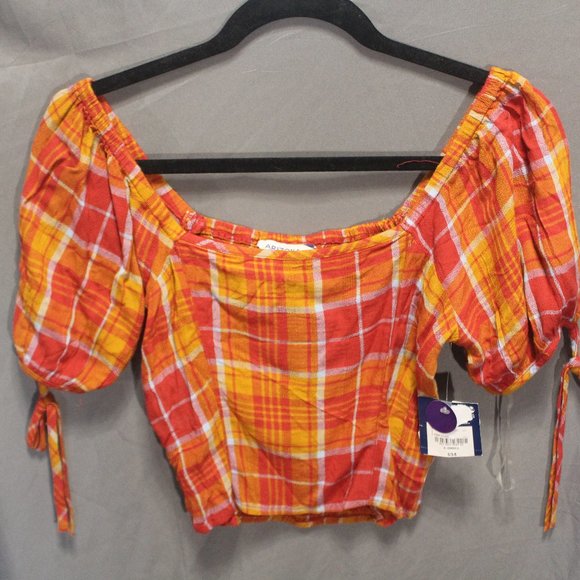 Arizona Jean Company | Tops | Arizona Crop Top Tight Fitting Bright ...